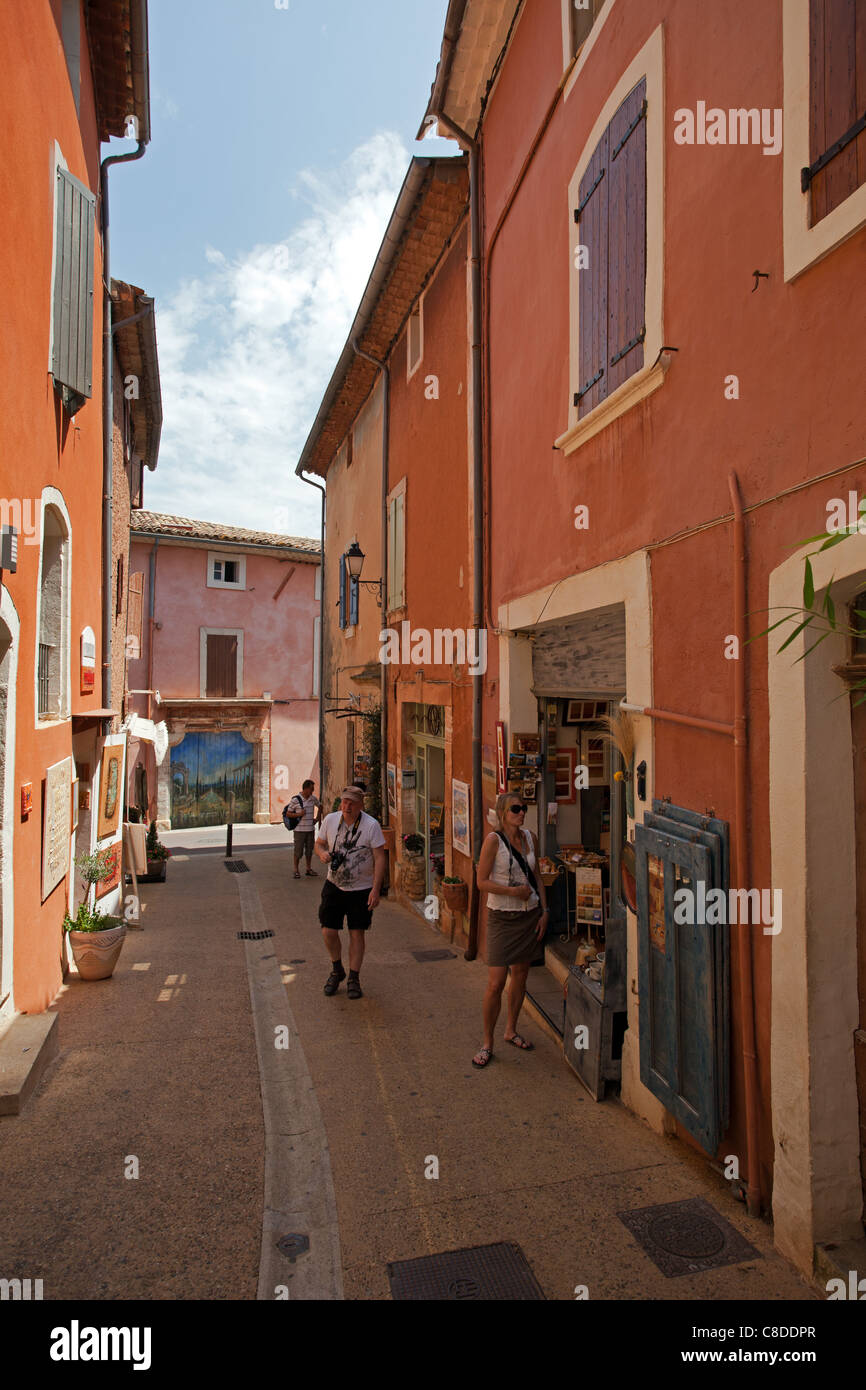 Roussillon: Narrow Medieval Streets Stock Photo - Alamy