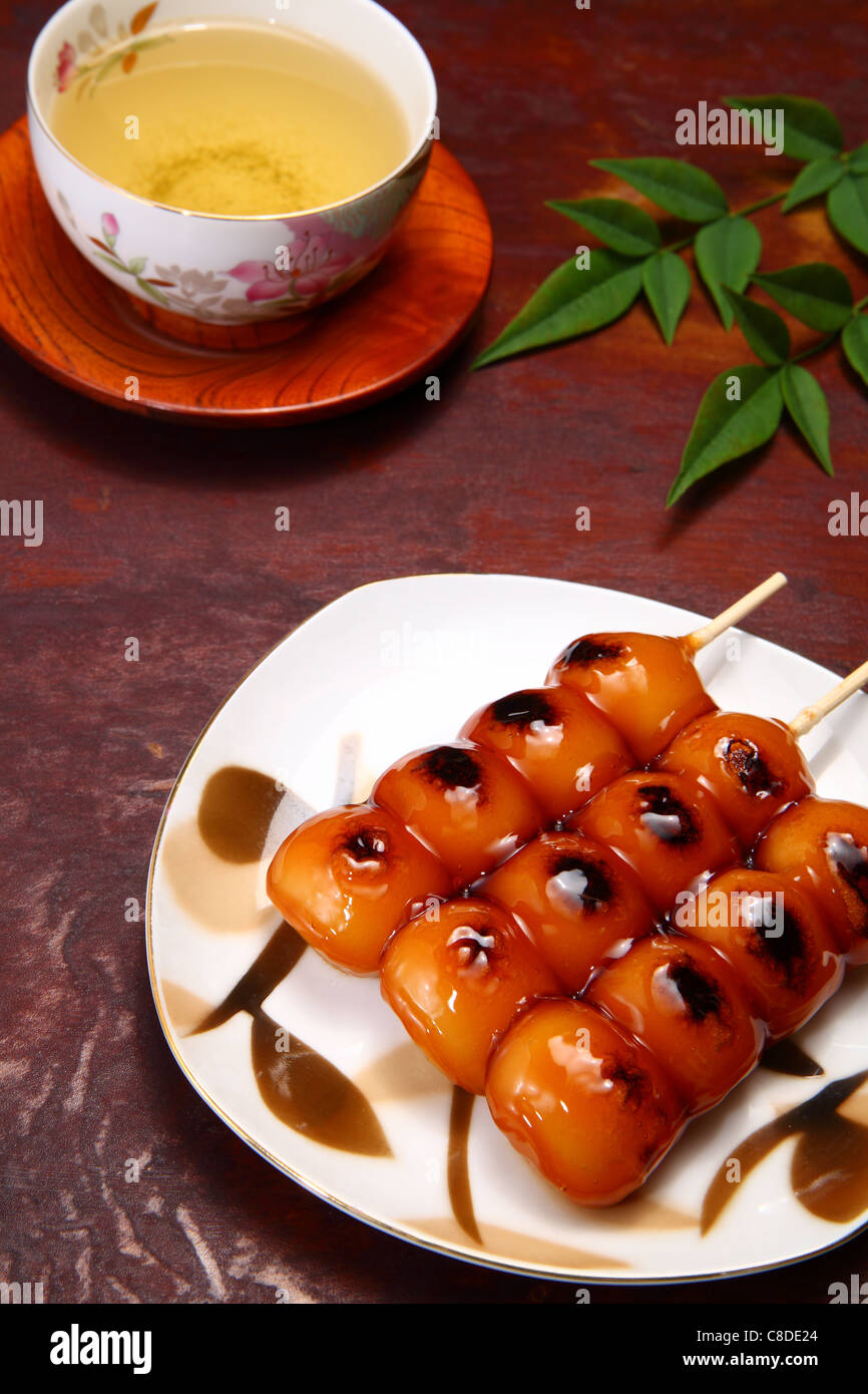 Dango and tea Stock Photo - Alamy