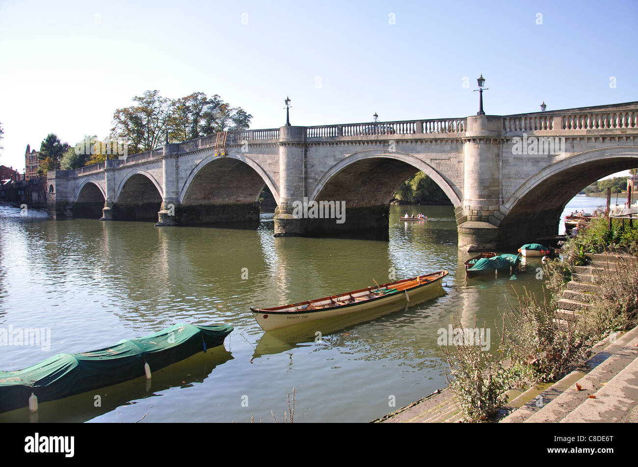 Richmond Bridge and River Thames, Richmond, London Borough of Richmond ...