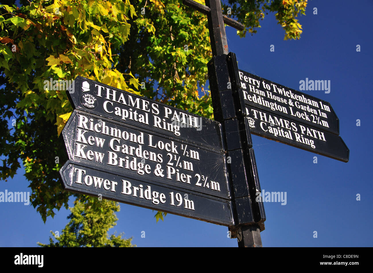 Sign post on Thames Riverside path, Richmond, Richmond upon Thames ...