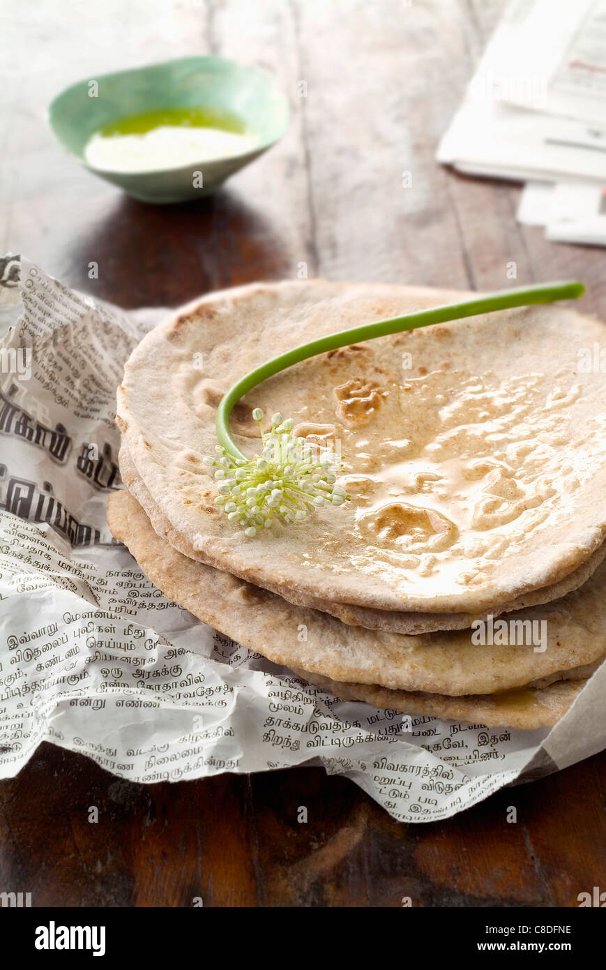 Pile of chapatis hi-res stock photography and images - Alamy