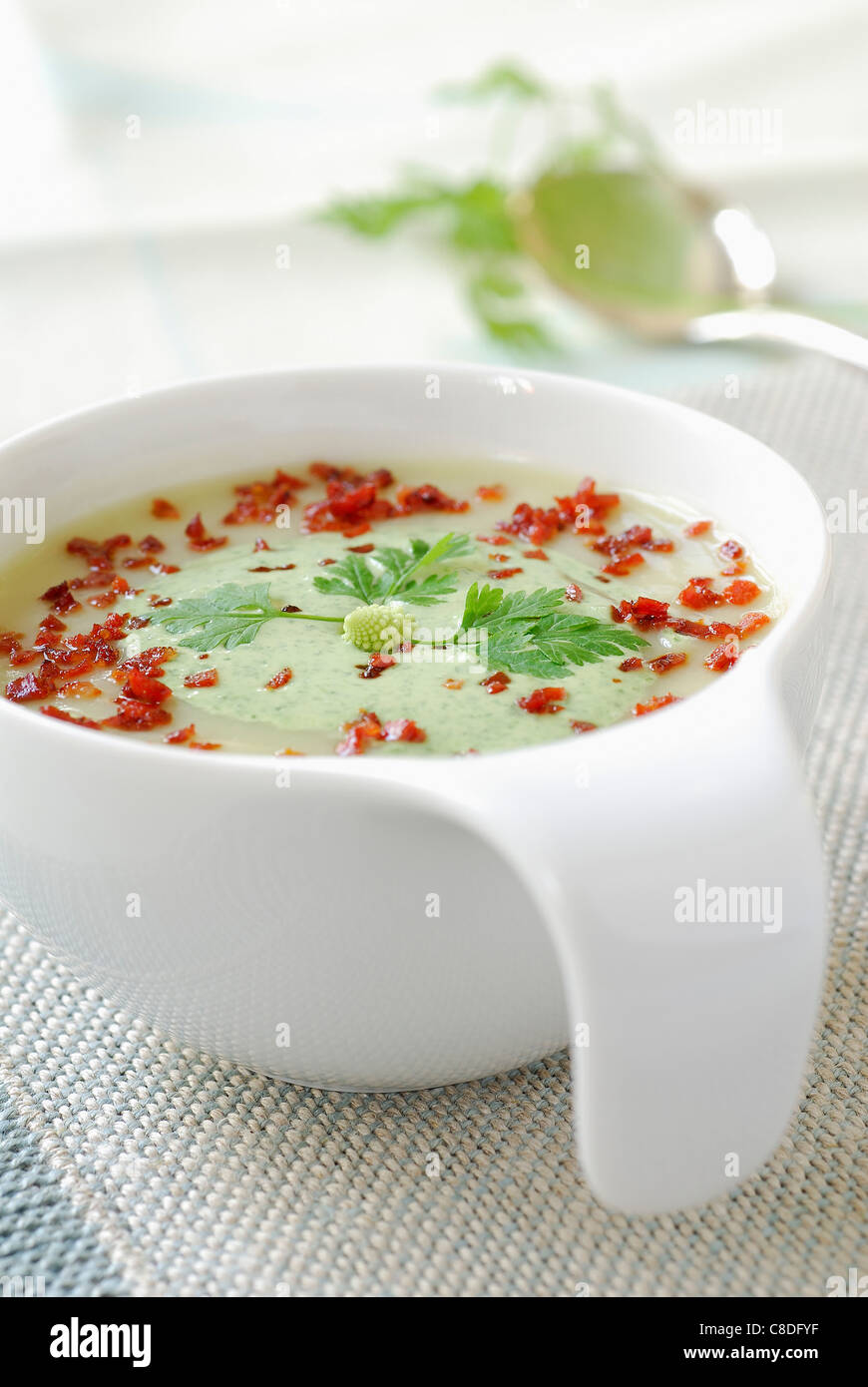 Chervil herb hi-res stock photography and images - Alamy