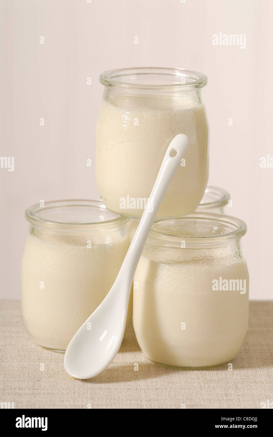 Yoghurt pots hi-res stock photography and images - Alamy