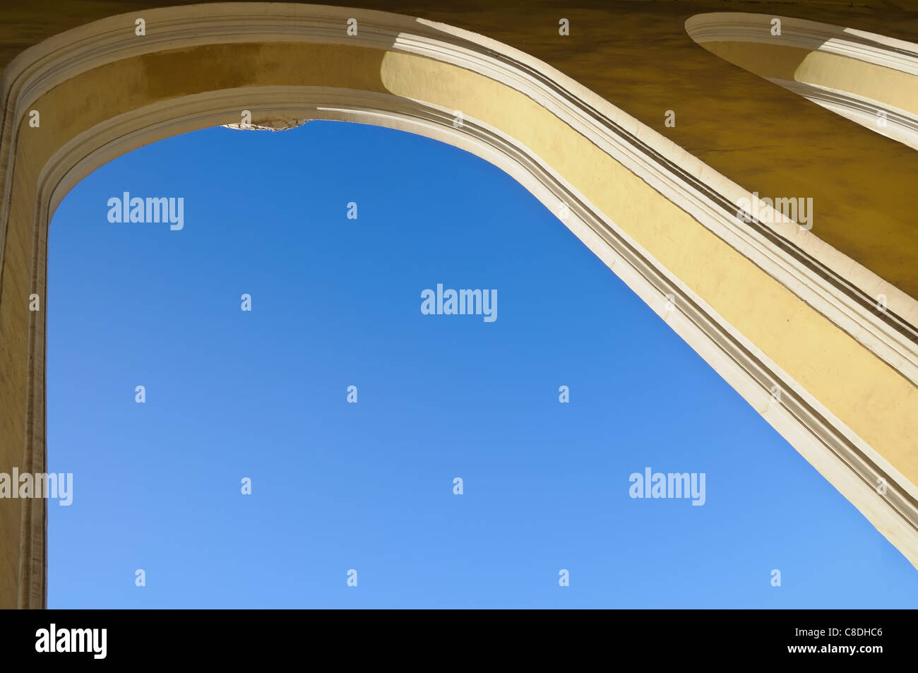 Ancient arch arches blue hi-res stock photography and images - Alamy