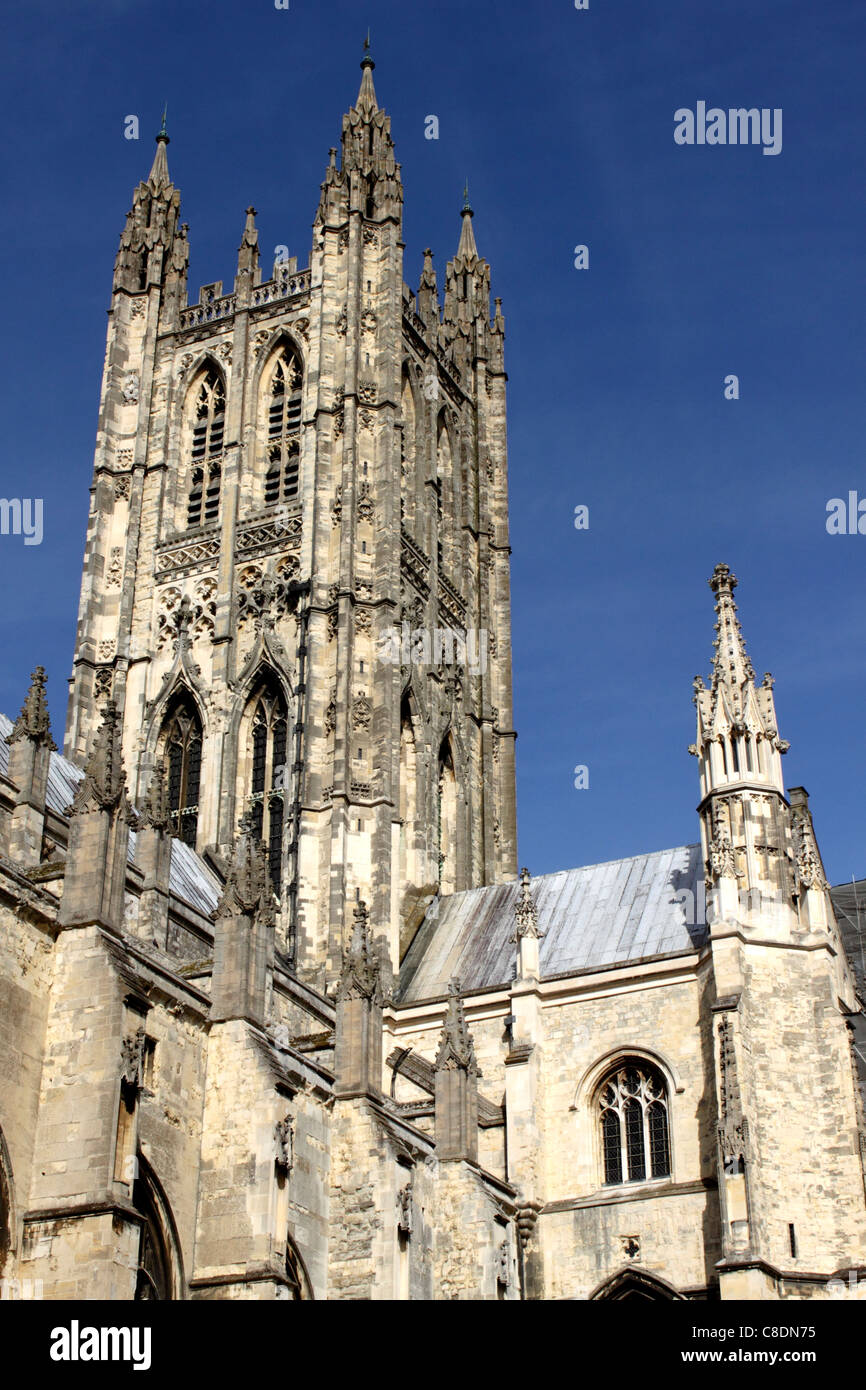 Canterbury cathedral bell harry tower hi-res stock photography and ...
