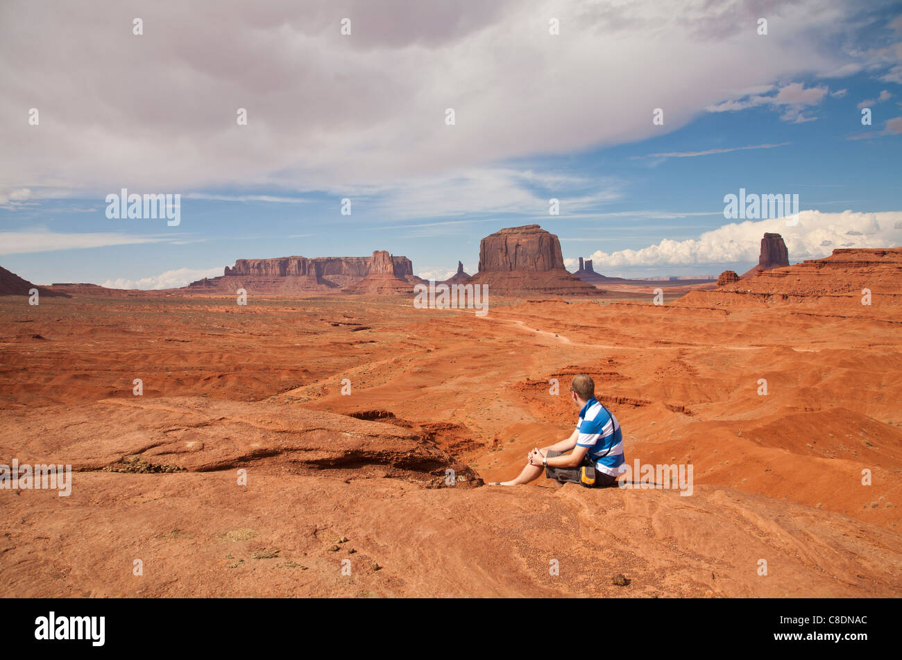 Viewing Monument Valley, America Stock Photo - Alamy