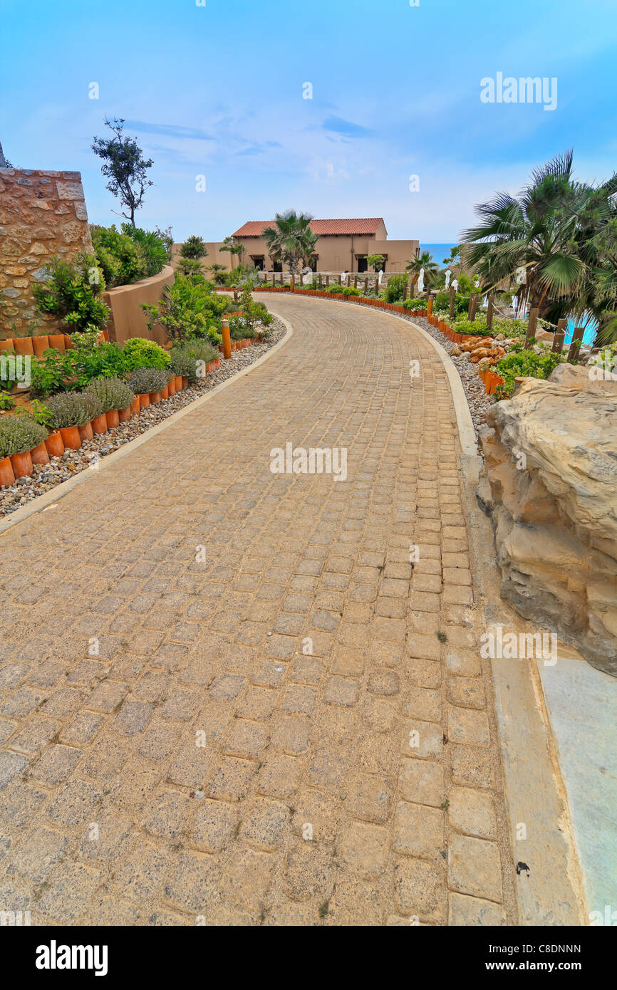 Pebble pathway hi-res stock photography and images - Alamy