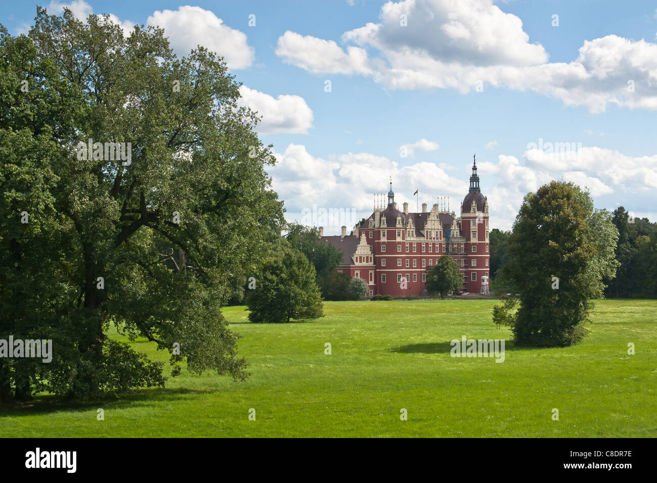 Neues Schloss, New Palace in Fuerst-Pueckler-Park, Bad Muskau, Germany ...