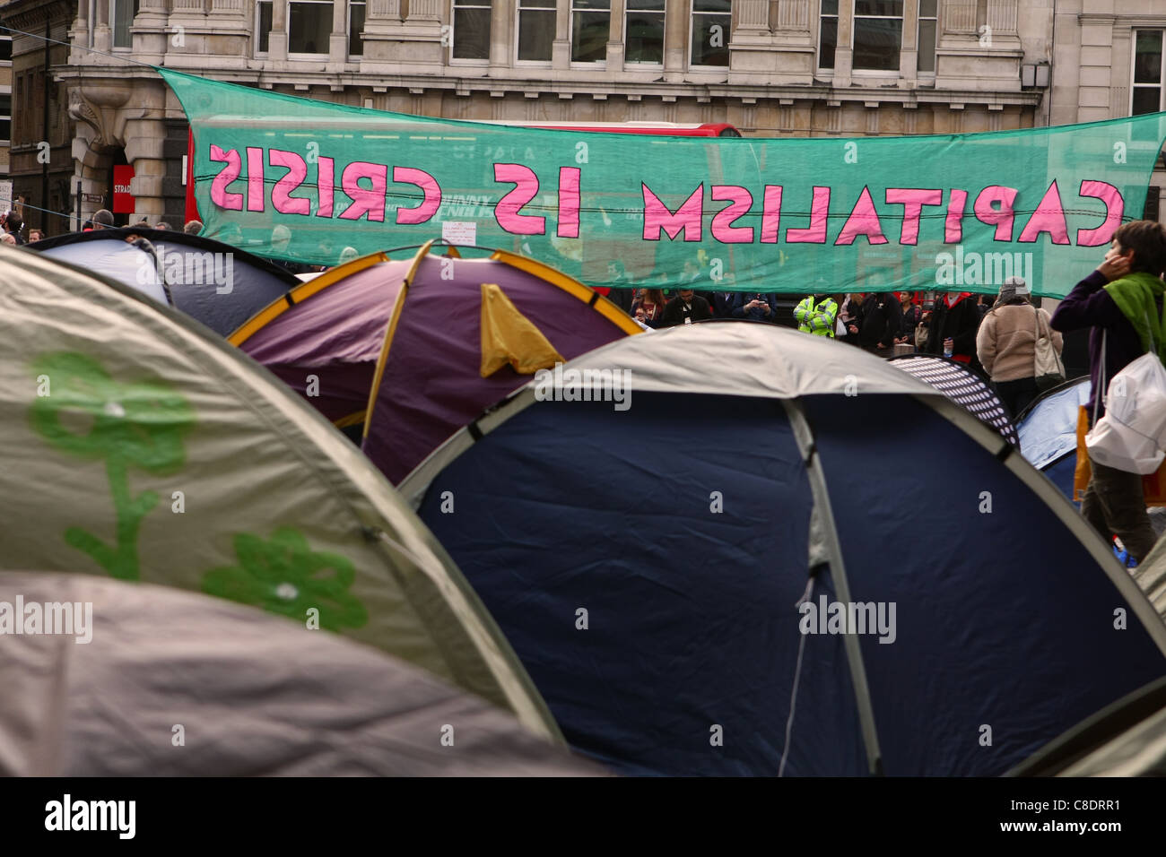 anti-capitalism protest - tents outside St Paul's Cathedral in London ...