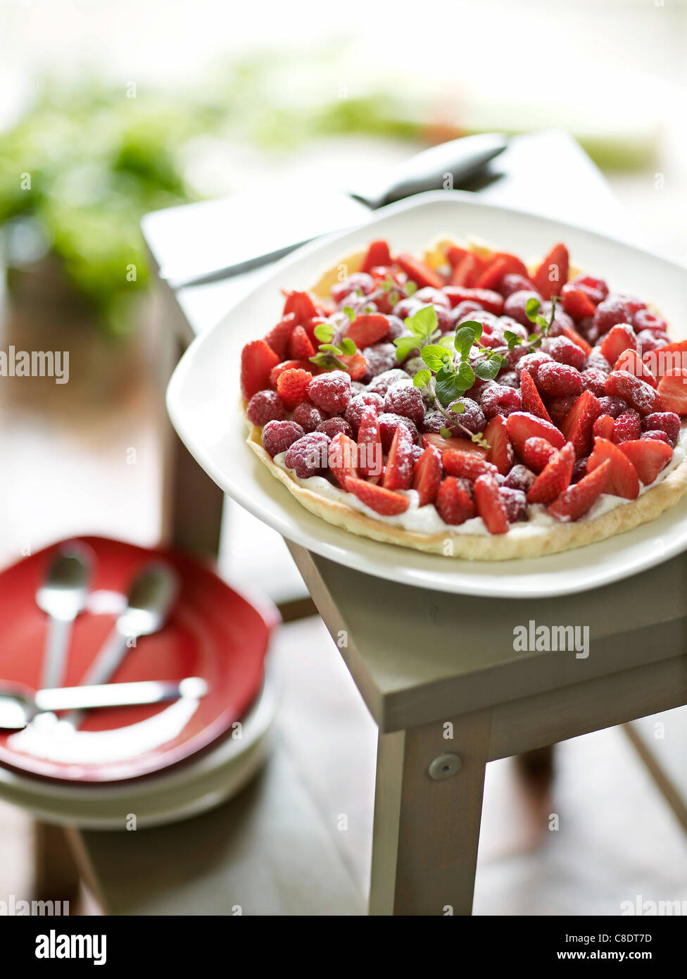 Strawberry and raspberry tart Stock Photo - Alamy