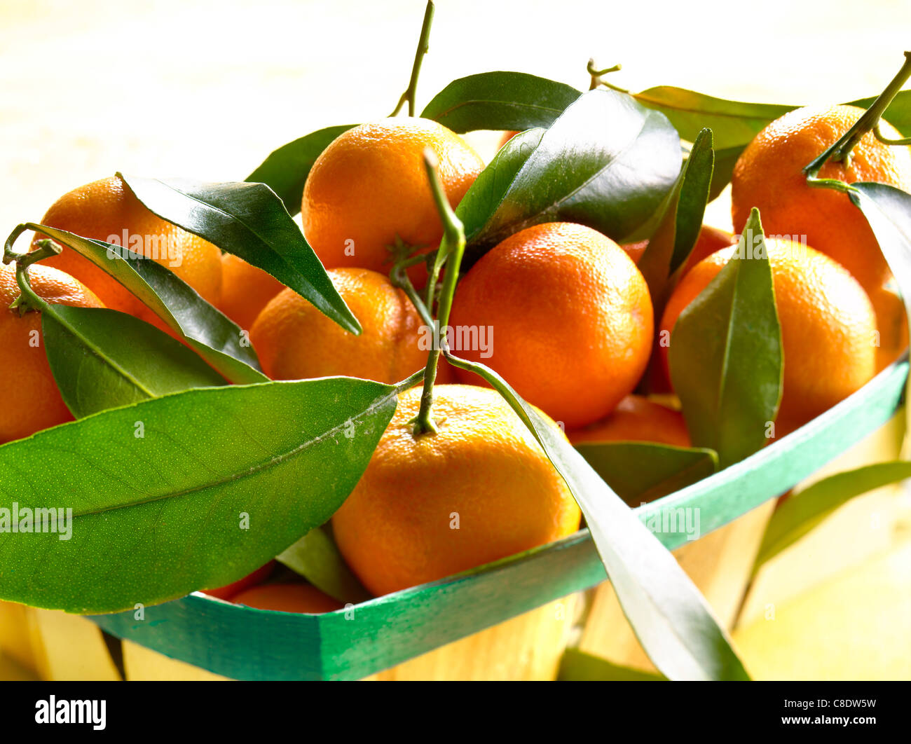 Punnet of clementines Stock Photo - Alamy