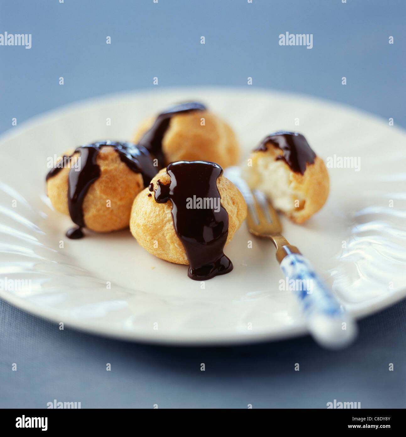 Profiteroles christmas hi-res stock photography and images - Alamy