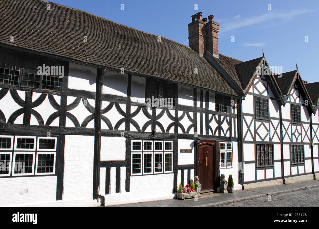 Warwick house street hi-res stock photography and images - Alamy