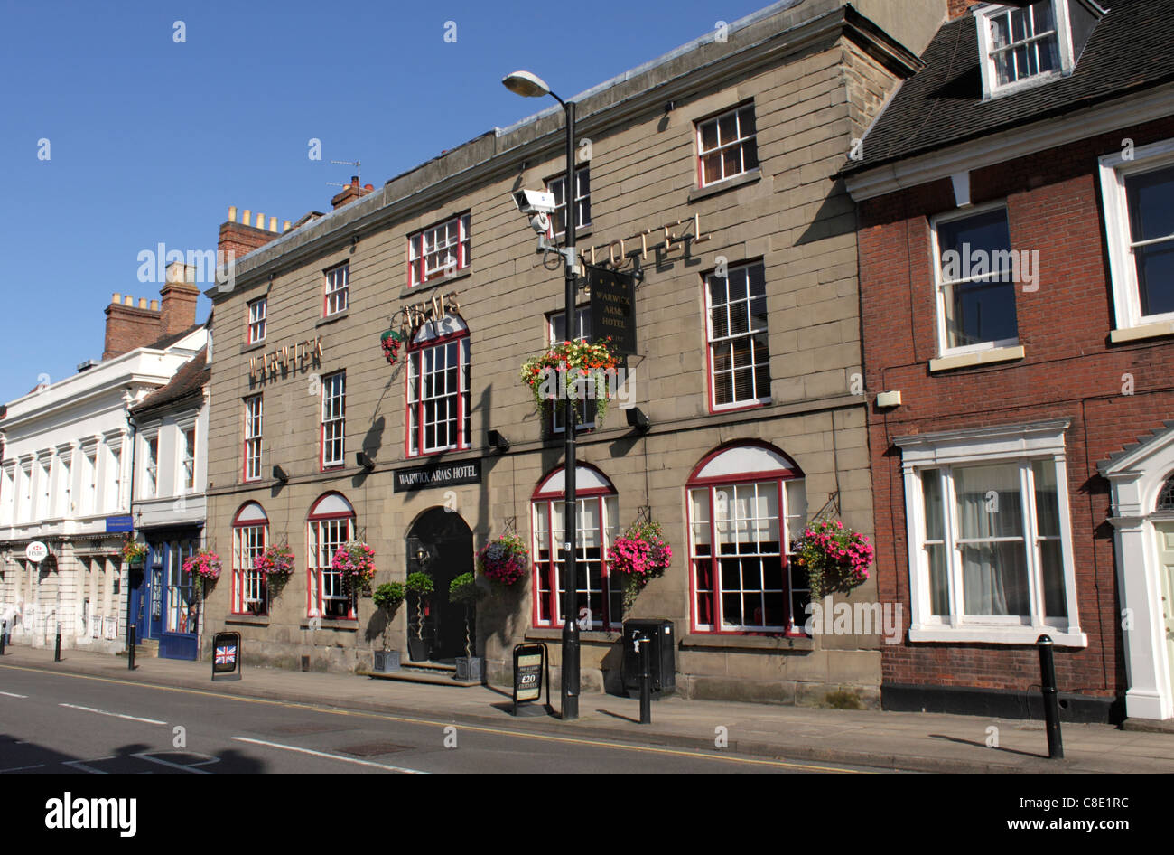 Warwick high street hi-res stock photography and images - Alamy