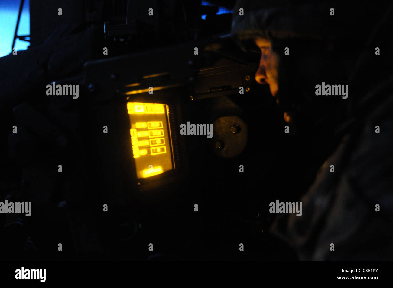 L118 light guns hi-res stock photography and images - Alamy