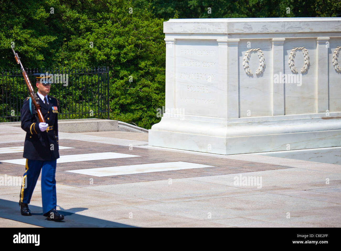 Lightning Of The Unknown Soldier Tomb