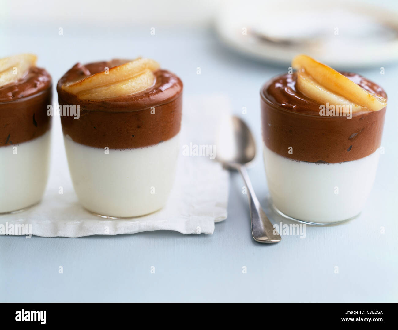 Duo mousse hi-res stock photography and images - Alamy