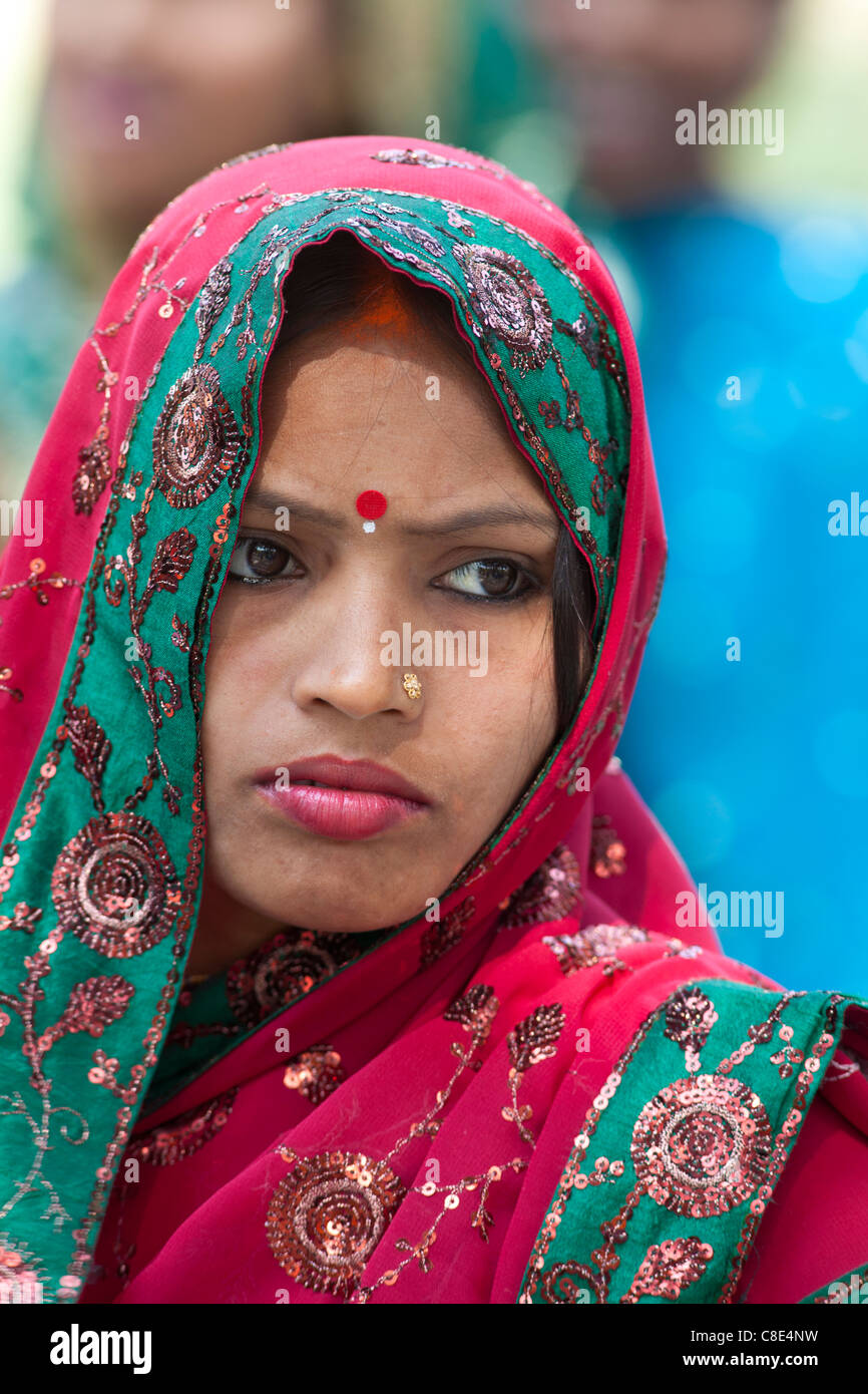 Bindi hindu hi-res stock photography and images - Alamy