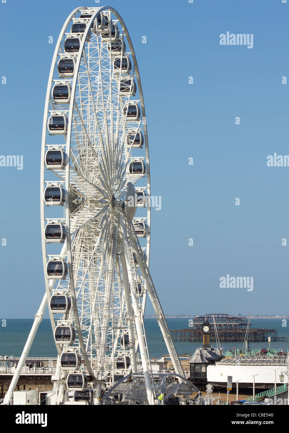 Brighton Wheel and the West Pier Stock Photo - Alamy