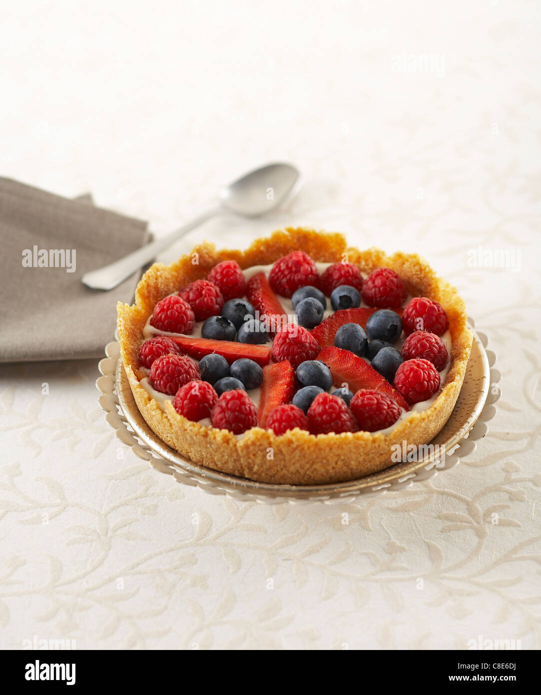 Summer fruit tartlet Stock Photo - Alamy