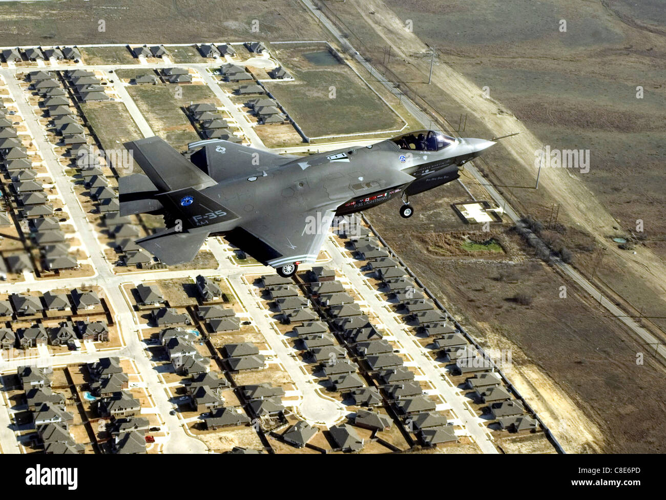 The F-35 Lightning II Joint Strike Fighter makes its initial flight Dec ...