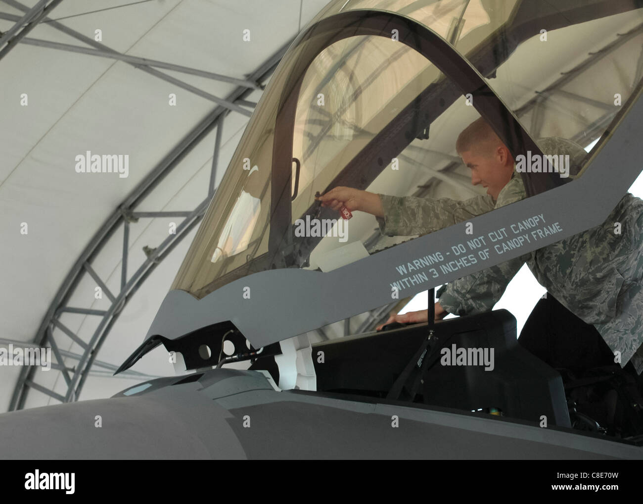 F35 lightning cockpit hi-res stock photography and images - Alamy