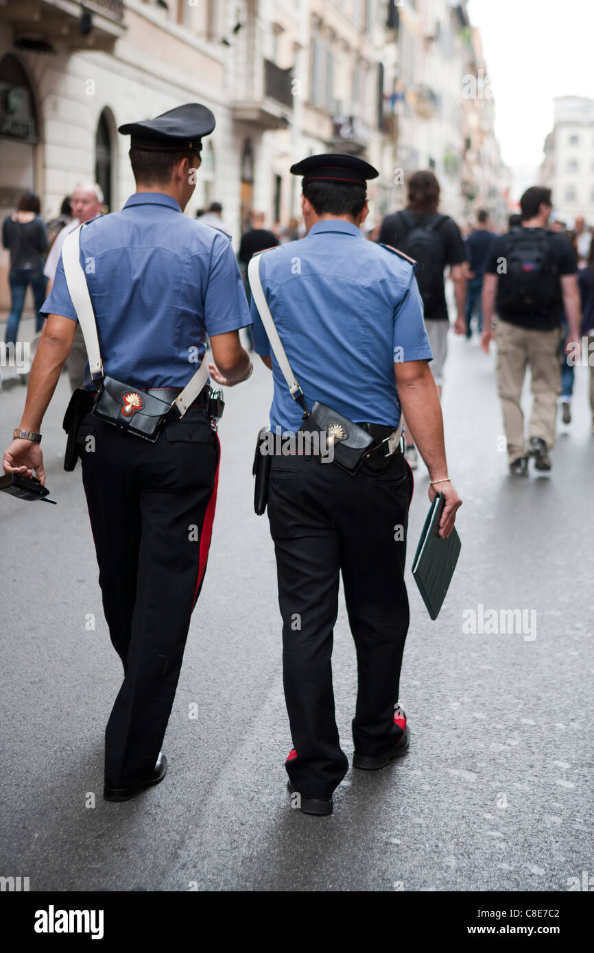 Carabinieri rome italy hi-res stock photography and images - Alamy