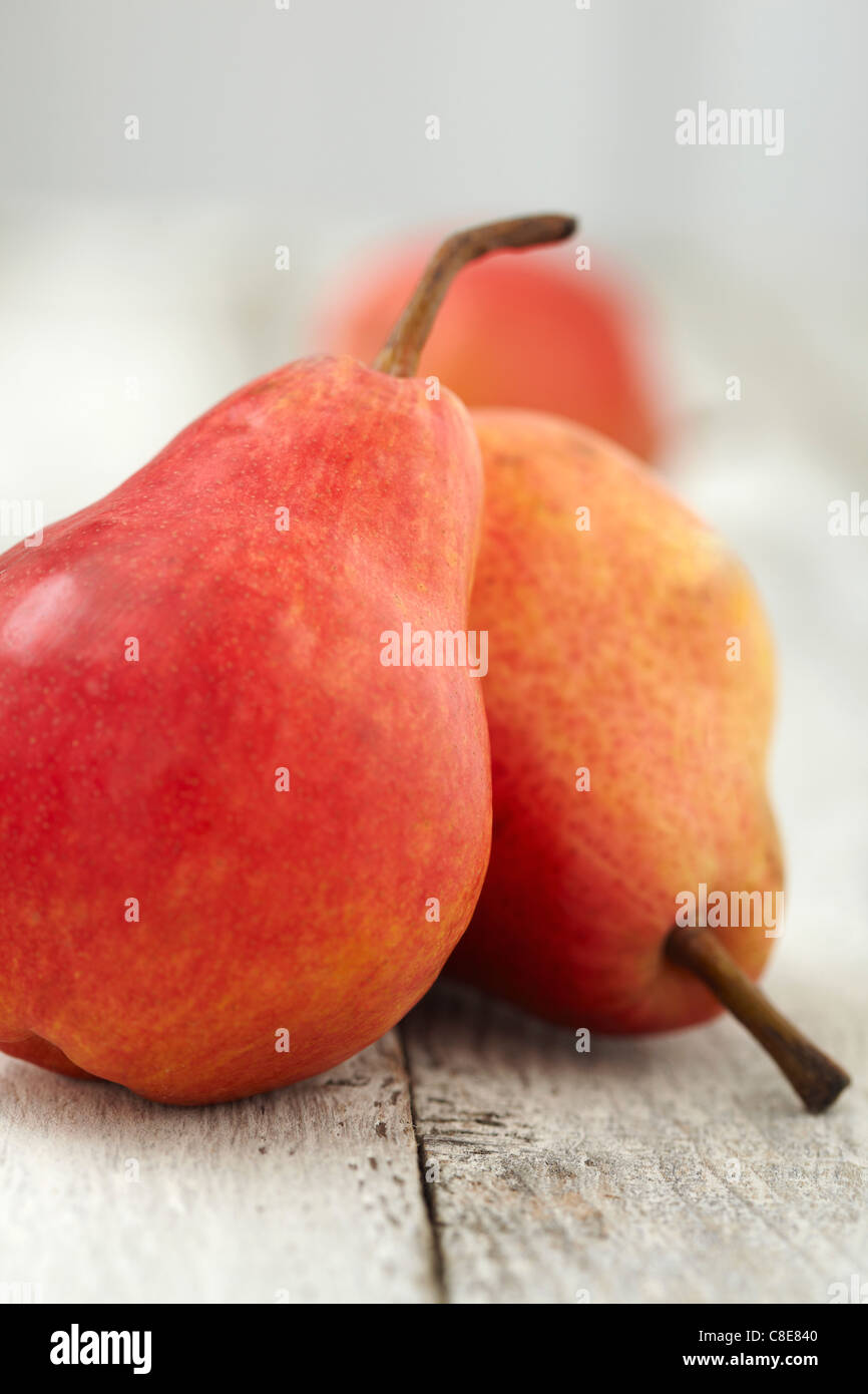 Pears hi-res stock photography and images - Alamy