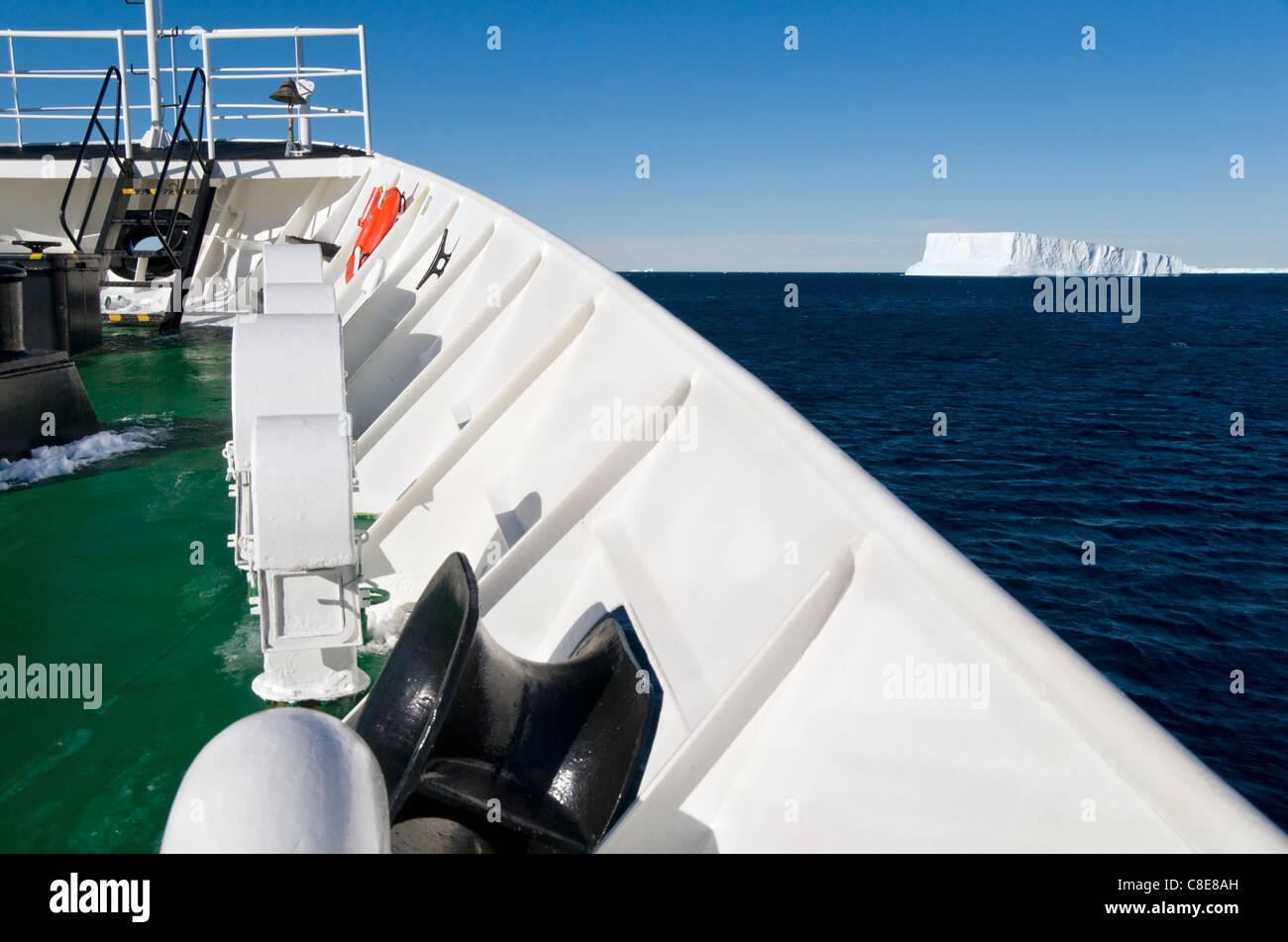 Antartica peninsula boat hi-res stock photography and images - Alamy