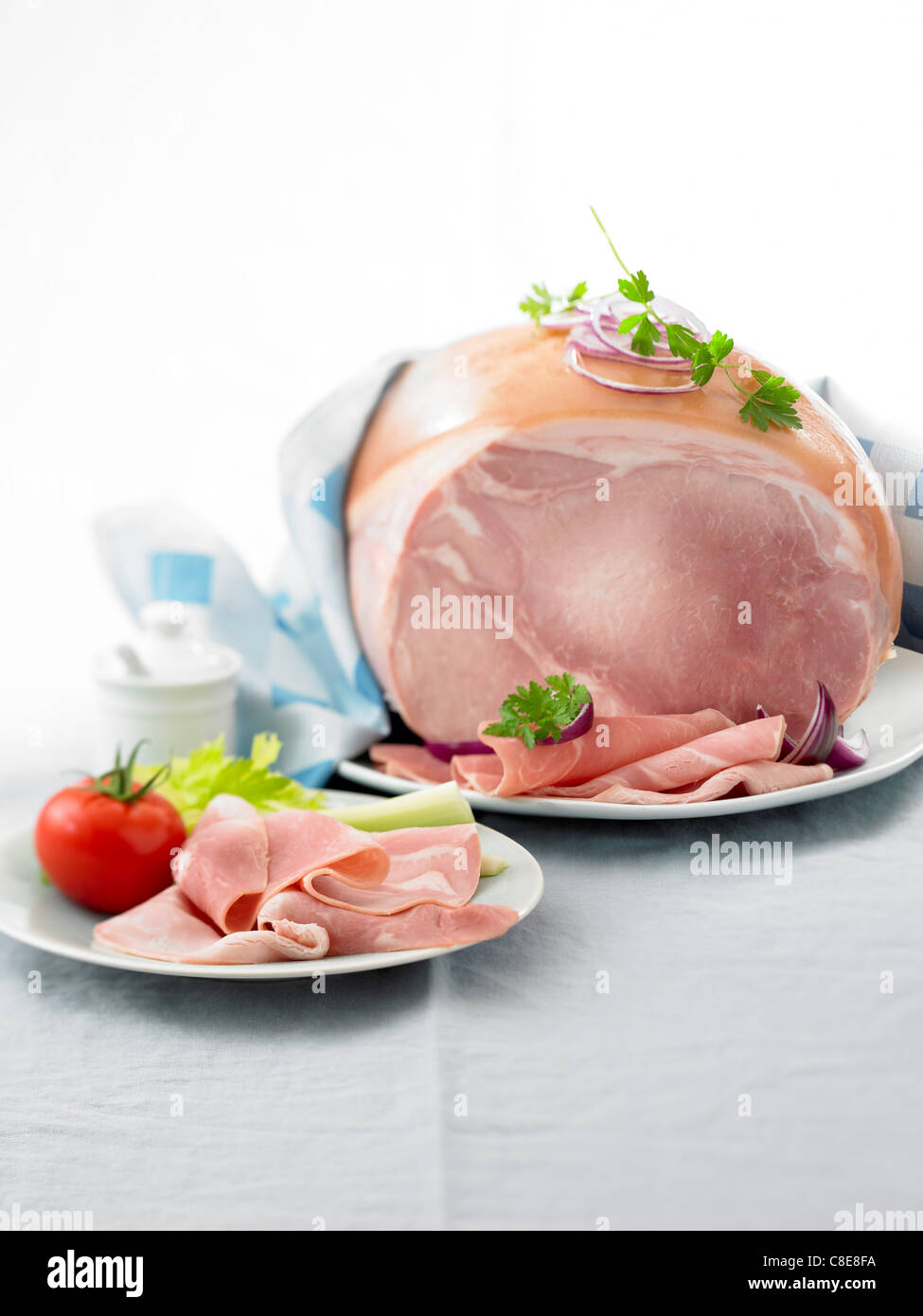 Whole ham hi-res stock photography and images - Alamy