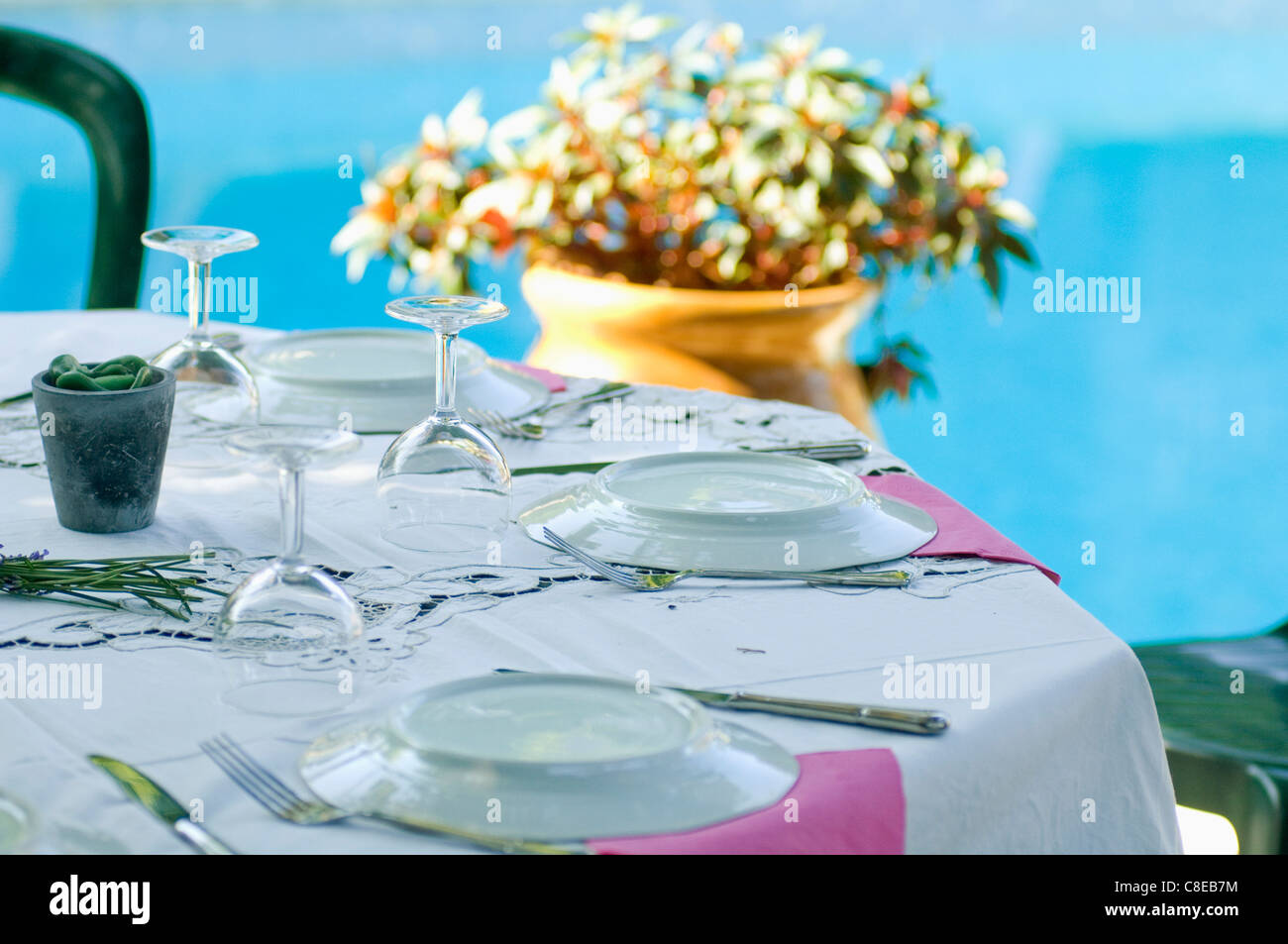 Layed hi-res stock photography and images - Alamy