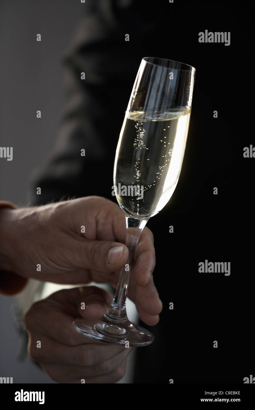 How to serve champagne hi-res stock photography and images - Alamy