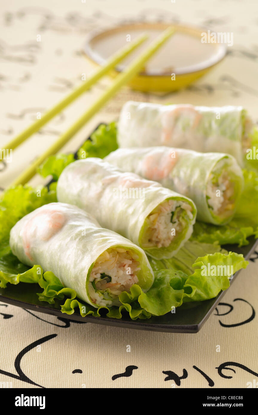 Shrimp spring rolls Stock Photo - Alamy