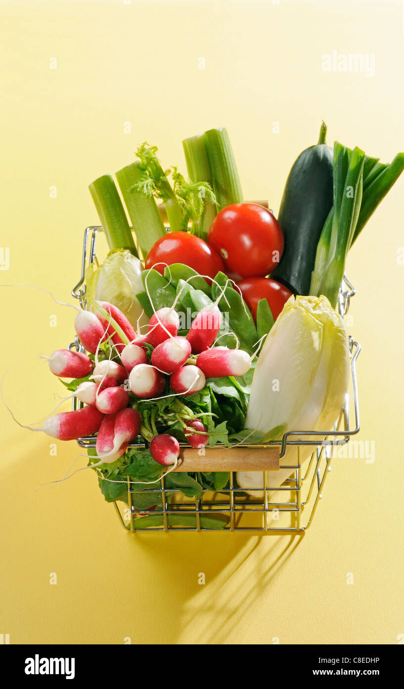 Basket of vegetables Stock Photo - Alamy