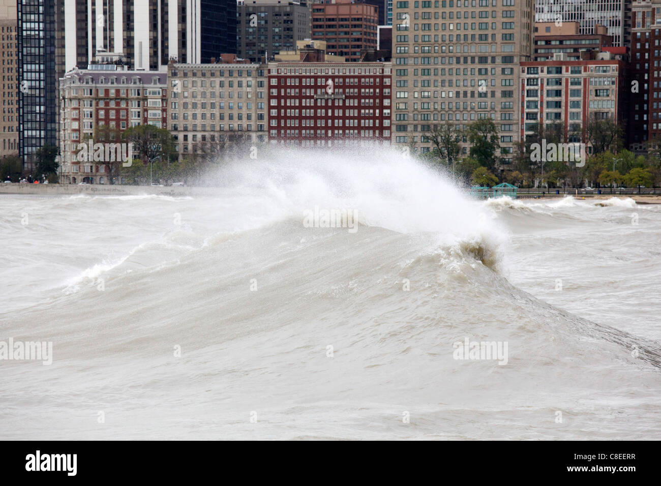 Waves of lake michigan hi-res stock photography and images - Alamy