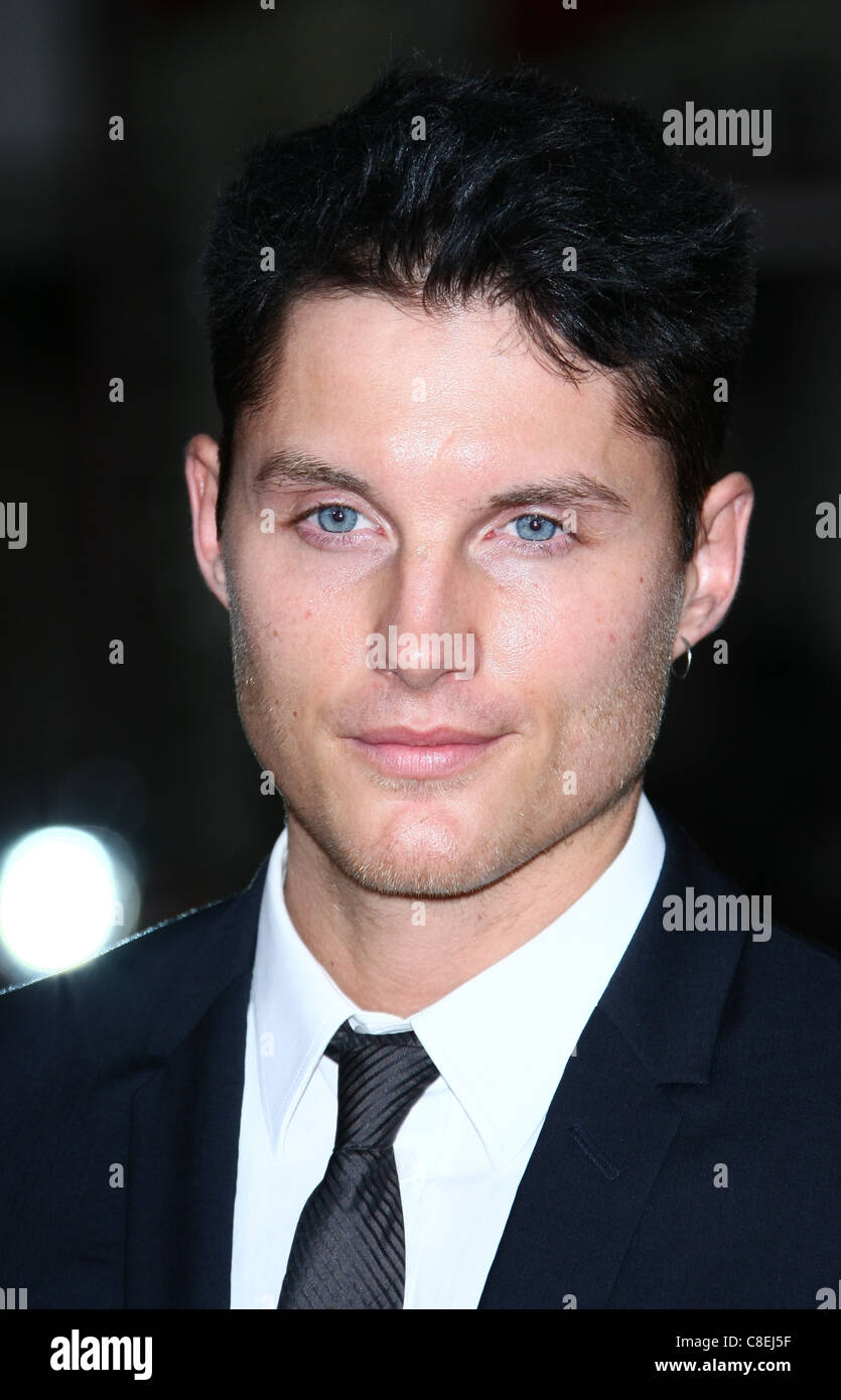 Toby hemingway in time premiere hi-res stock photography and images - Alamy