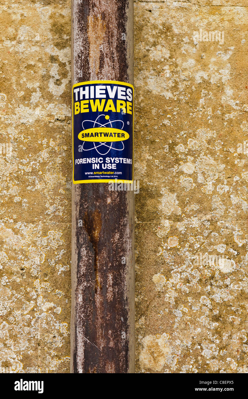 Warning to thieves sign hi-res stock photography and images - Alamy