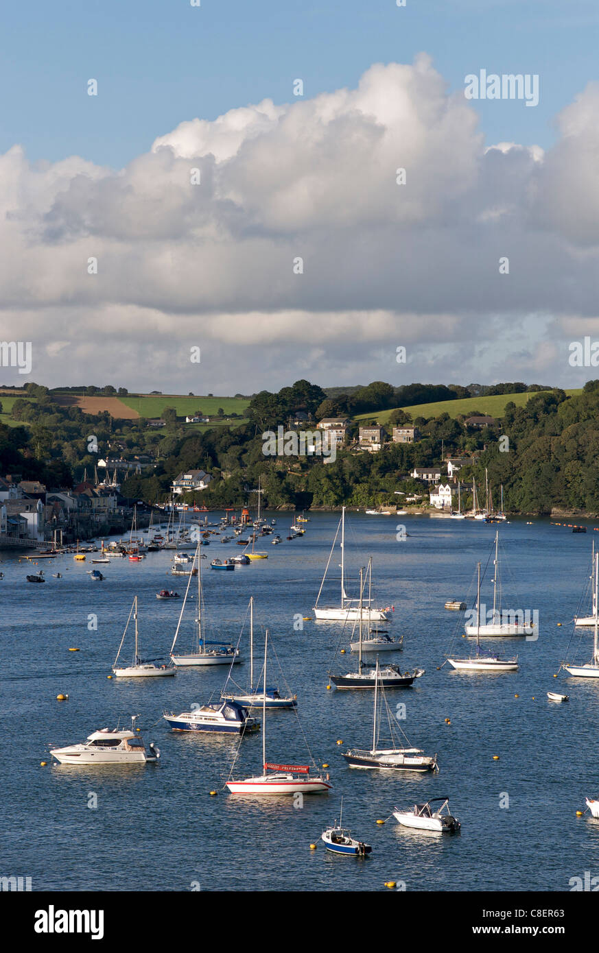 Harbours cornwall hi-res stock photography and images - Alamy