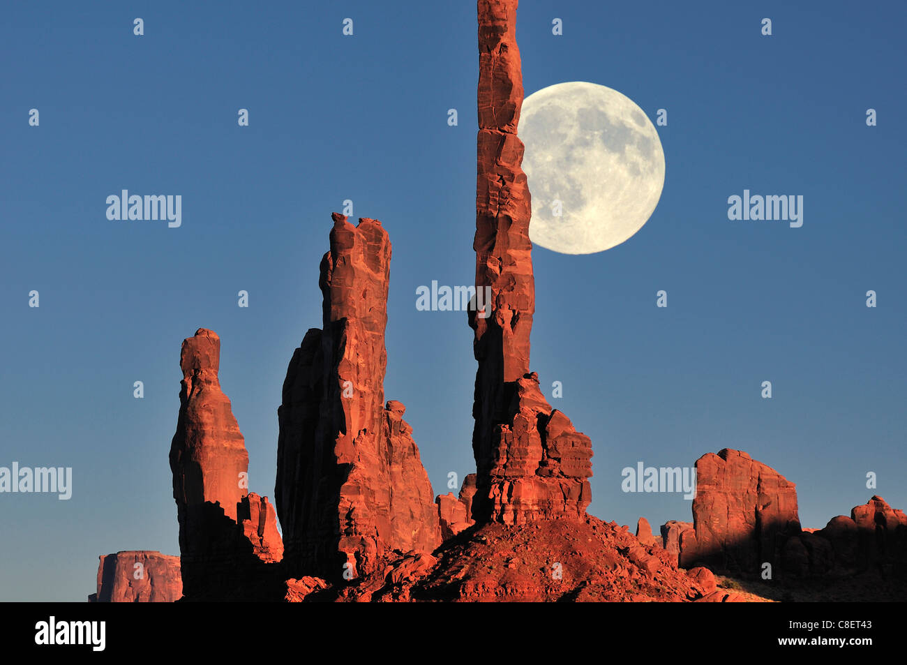 Desert scenery, sunset, Totem pole, Navajo, rock, Indian Reservation ...