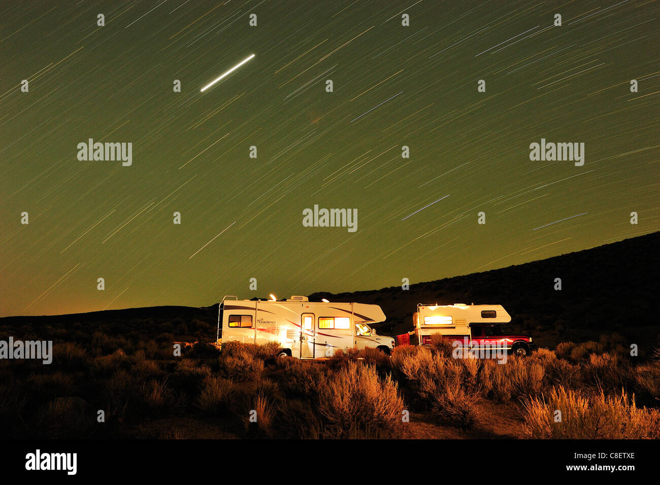 Rv camper stars night sky hi-res stock photography and images - Alamy