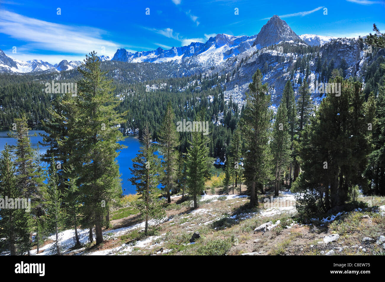 Crystal Lake, lake, Sierra Nevada, Mountains, June Lakes Loop, near Lee ...