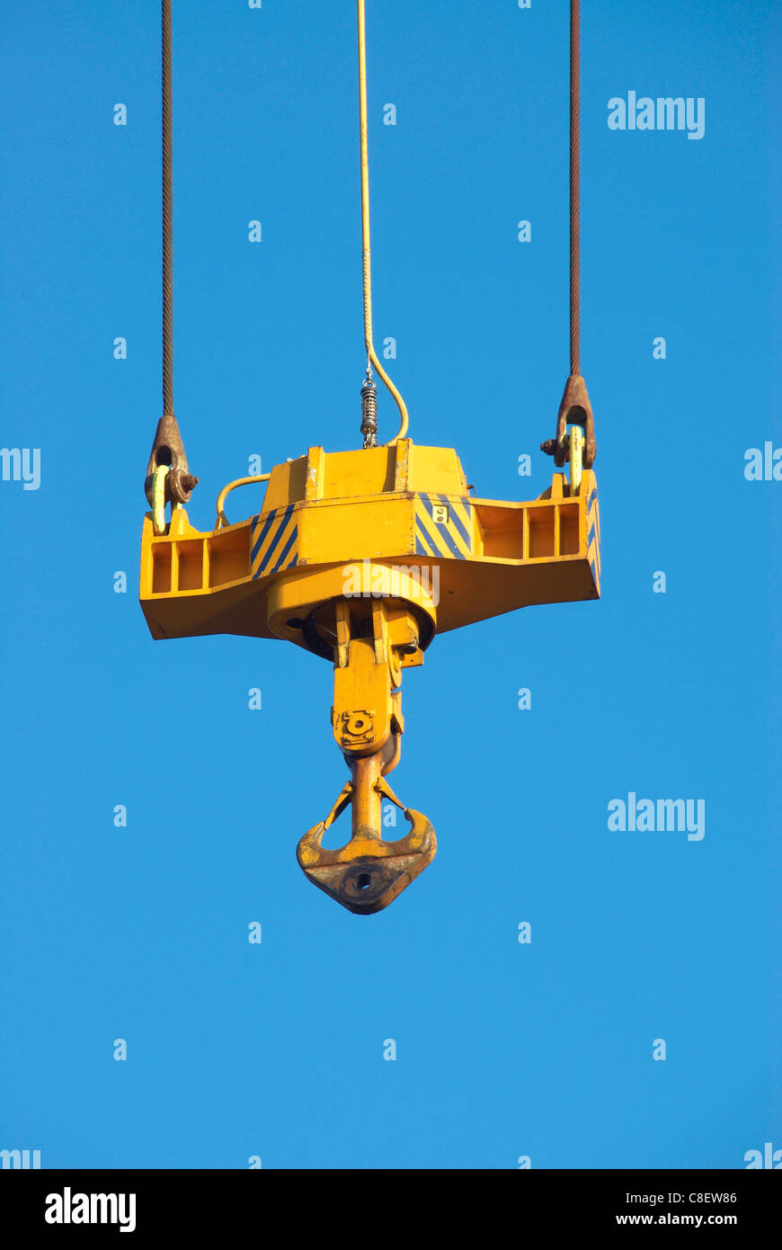 Dock site cranes hi-res stock photography and images - Alamy
