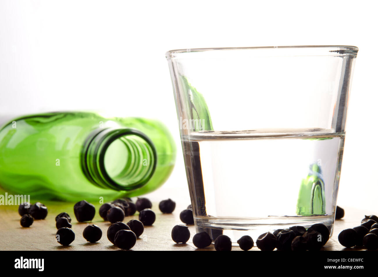 Juniper taste hi-res stock photography and images - Alamy