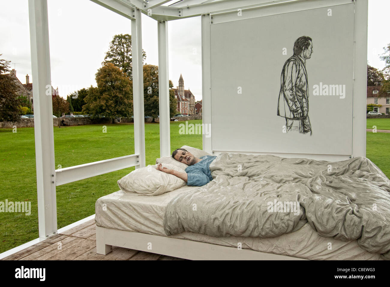 Sean Henry sculpture at Salisbury Cathedral Stock Photo - Alamy