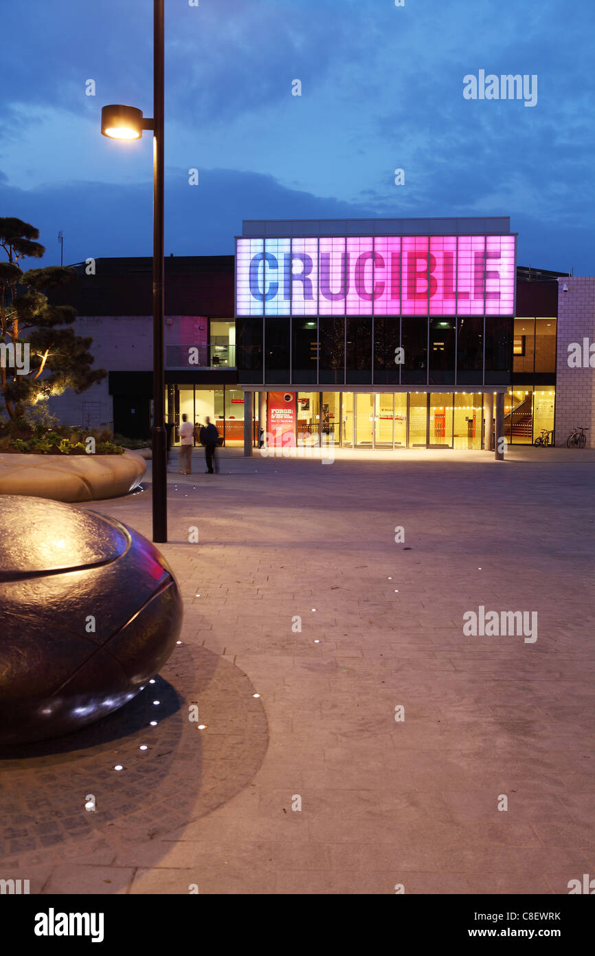 The crucible theatre hi-res stock photography and images - Alamy