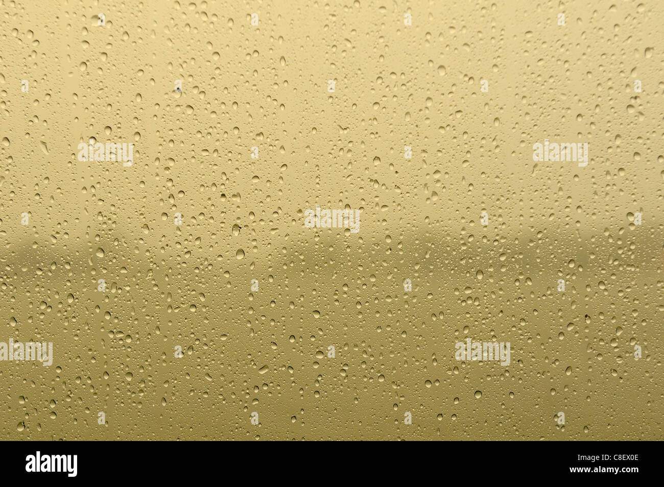 Rain through window hi-res stock photography and images - Alamy