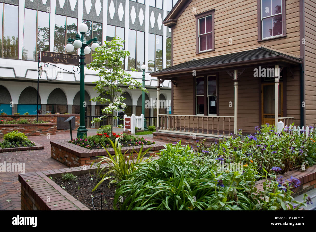 Victoria canada helmcken house hi-res stock photography and images - Alamy