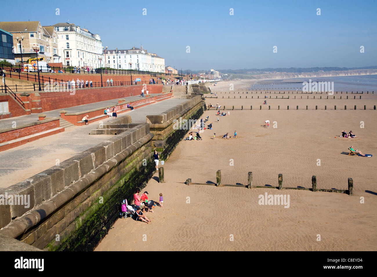 Bridlington promenade hi-res stock photography and images - Alamy