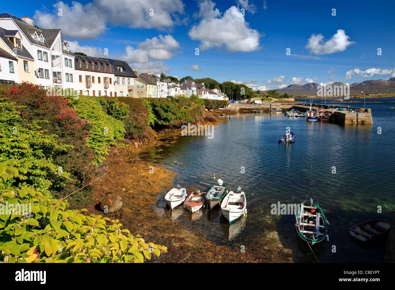 Roundstone, Connemara, County Galway, Connacht, Republic of Ireland ...