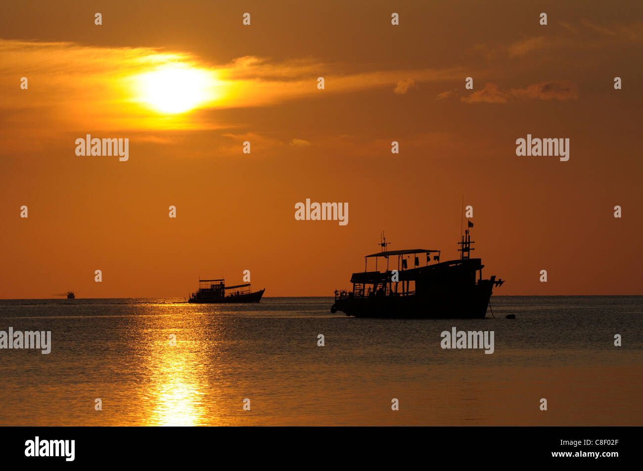 Boats, sunset, Sai Ree, Beach, Koh Tao, Thailand, Asia Stock Photo - Alamy